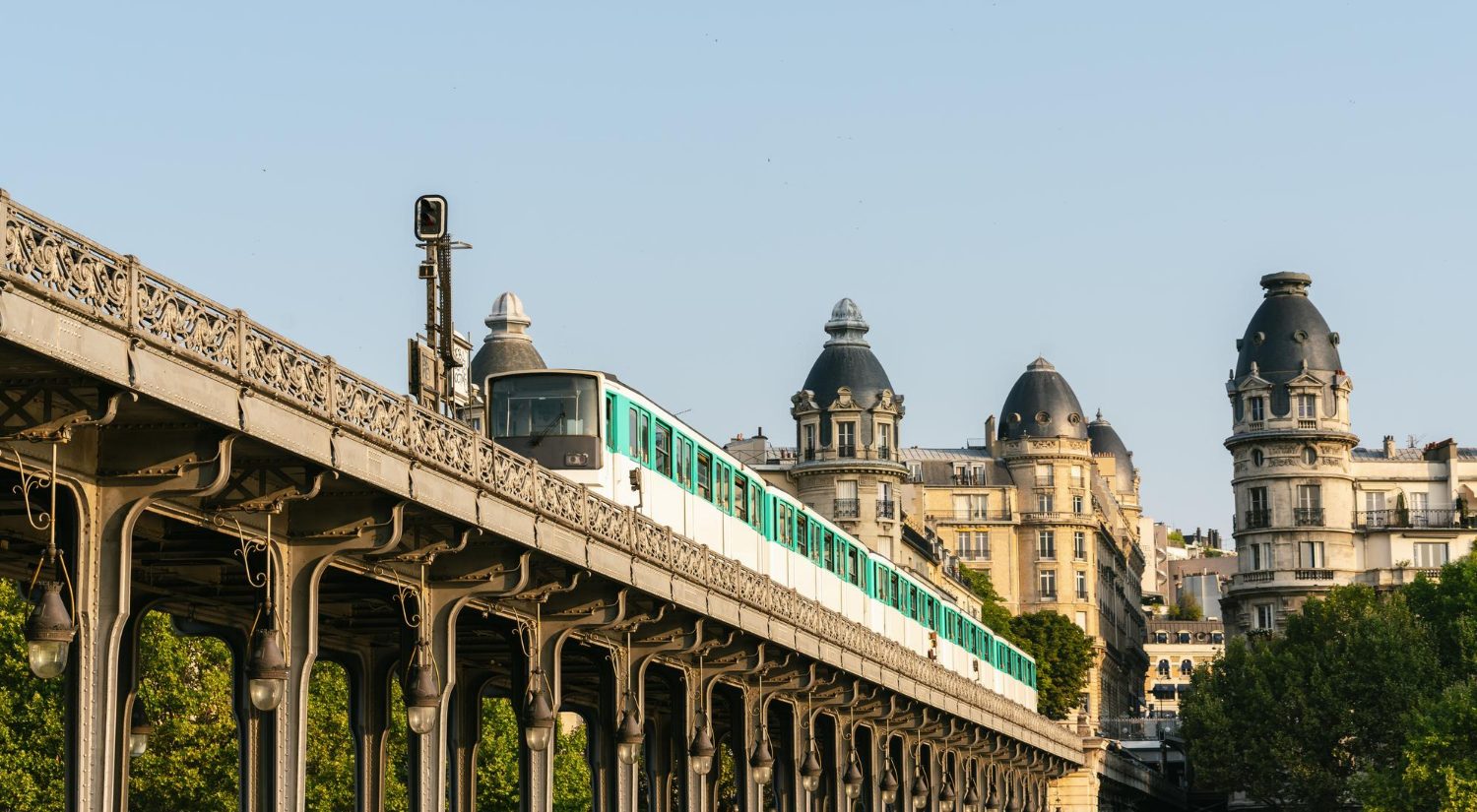 Paris public transport tips for families with children